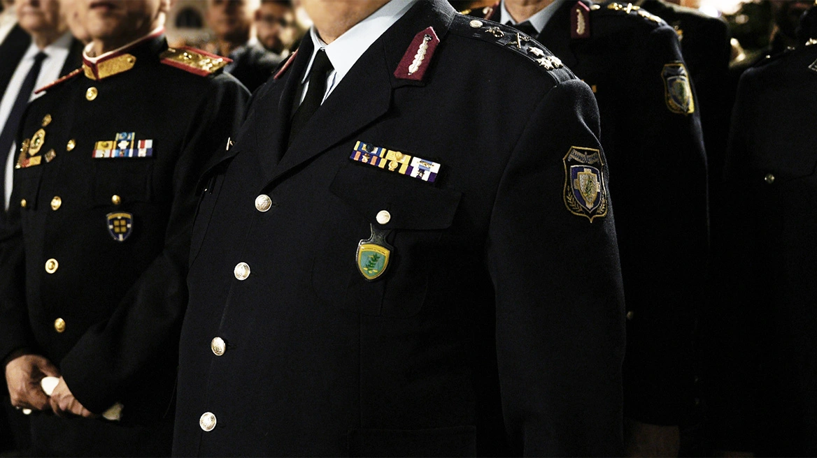 Ένοπλες Δυνάμεις: Καταργείται η παραμονή αξιωματικών εκτός οργανικών θέσεων που έχουν ...